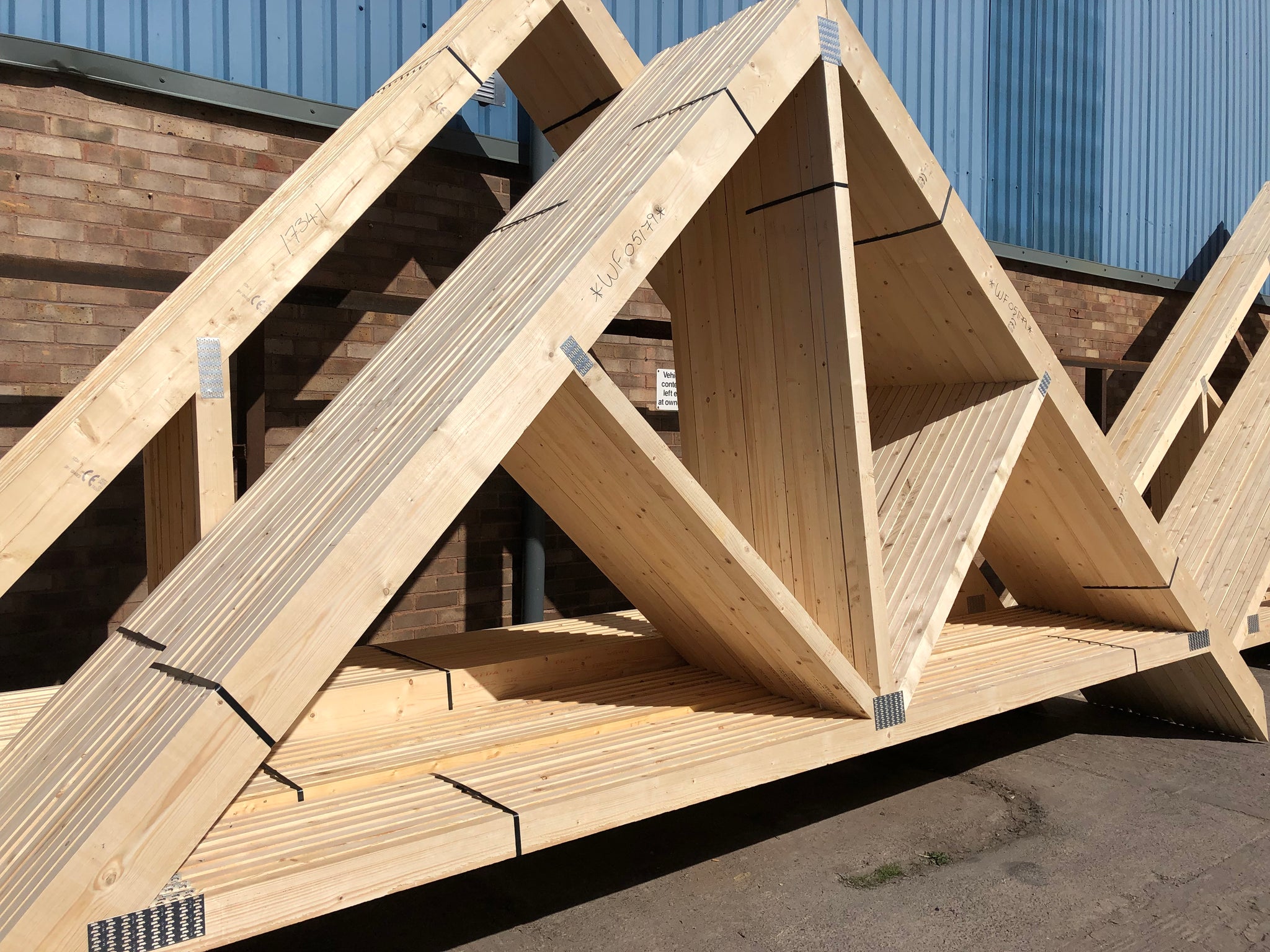 Roof Trusses: 5 Day Delivery & Online Ordering